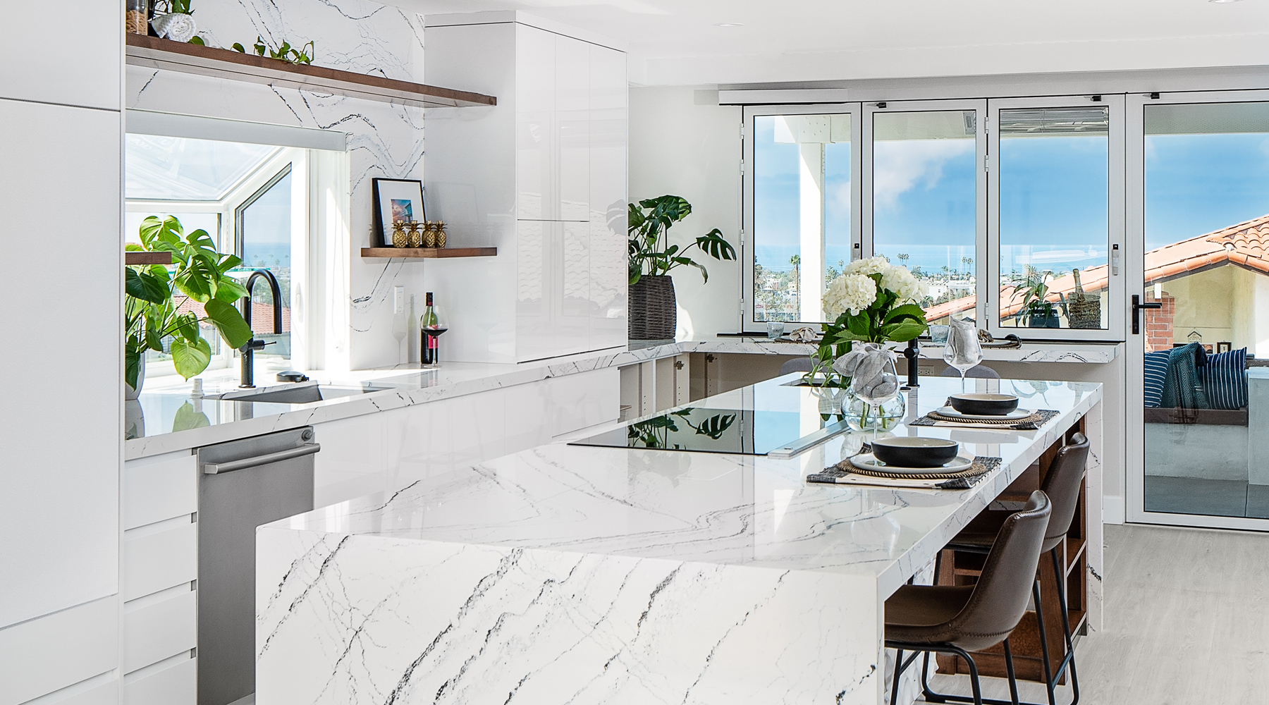 Palette of the Pacific: Coastal Colors for Modern Homes